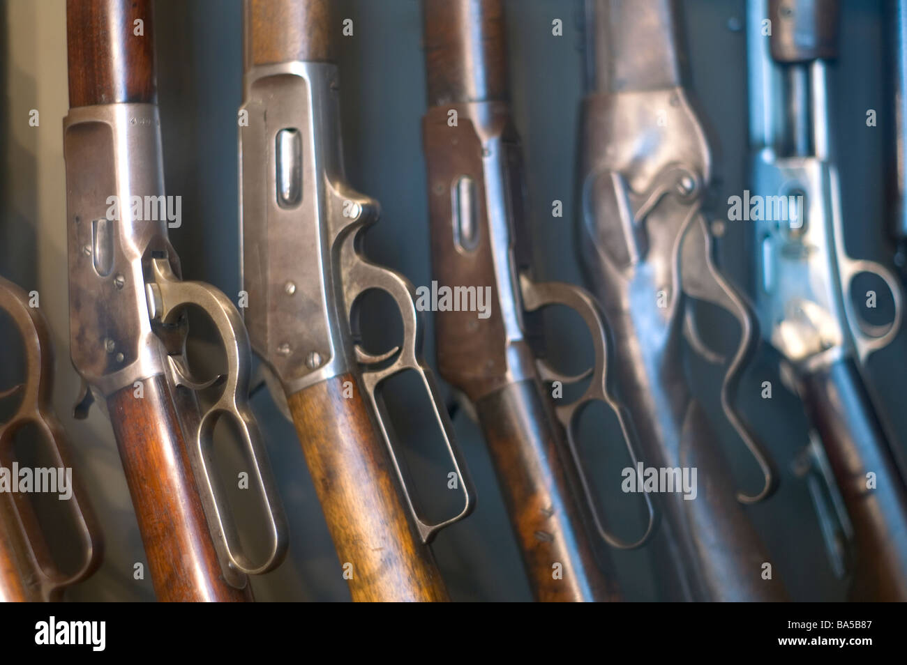 Antique Rifles Lever Action Western Guns Stock Photo - Alamy