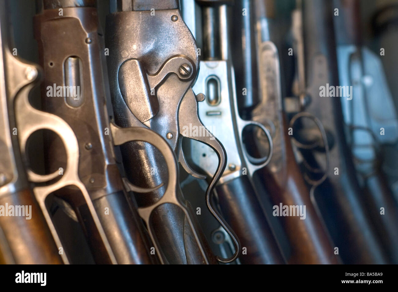 Antique Rifles Lever Action Western Guns Stock Photo - Alamy