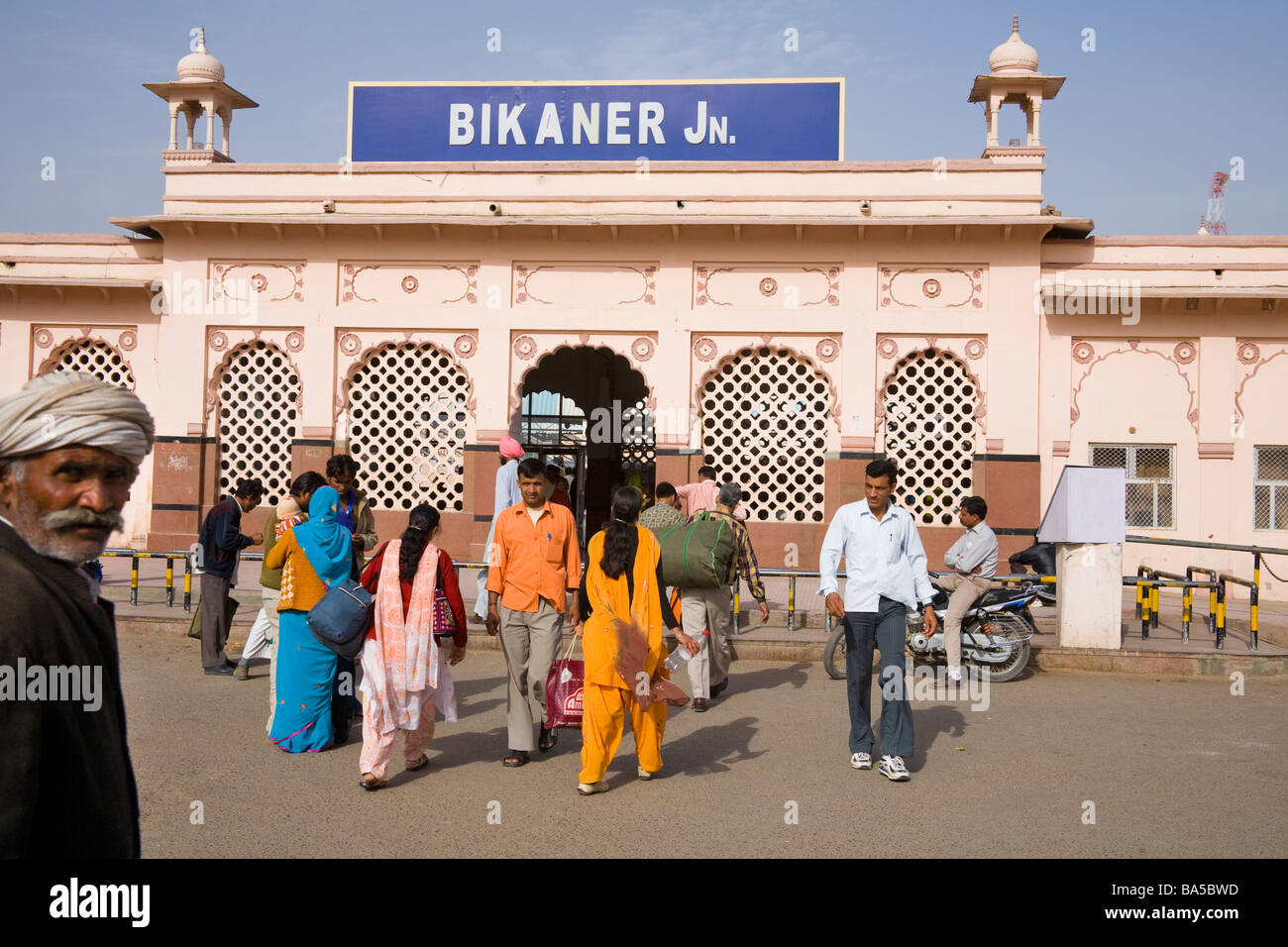 Bikaner railway station, Bikaner, Rajasthan, India Stock Photo - Alamy