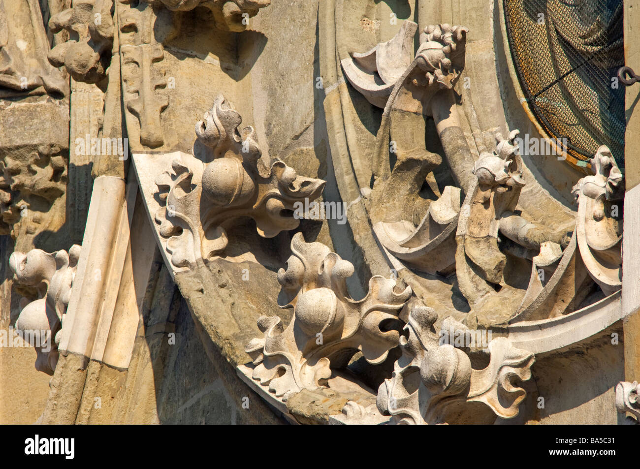 Gargoyle pig hi-res stock photography and images - Alamy