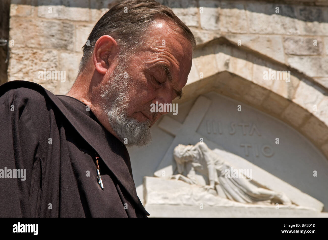 Station of cross good friday hi-res stock photography and images - Alamy