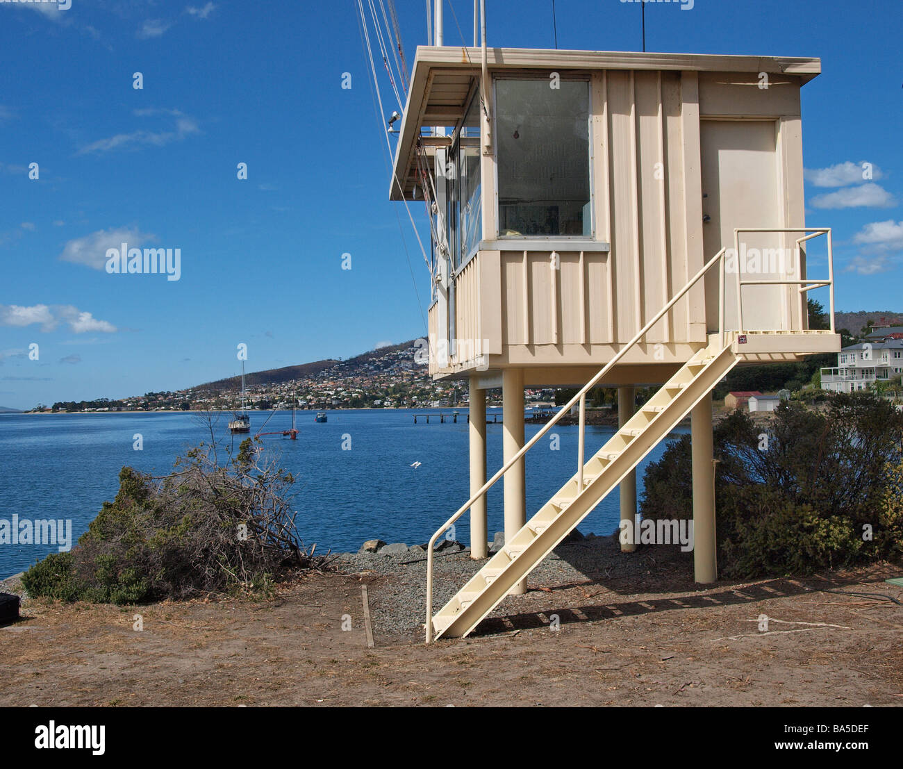 JUDGES STARTING BOX FOR SAILING RACES WHICH START FROM CASTRAY ...