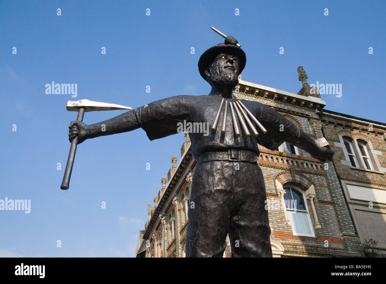Miners bronze hi-res stock photography and images - Alamy