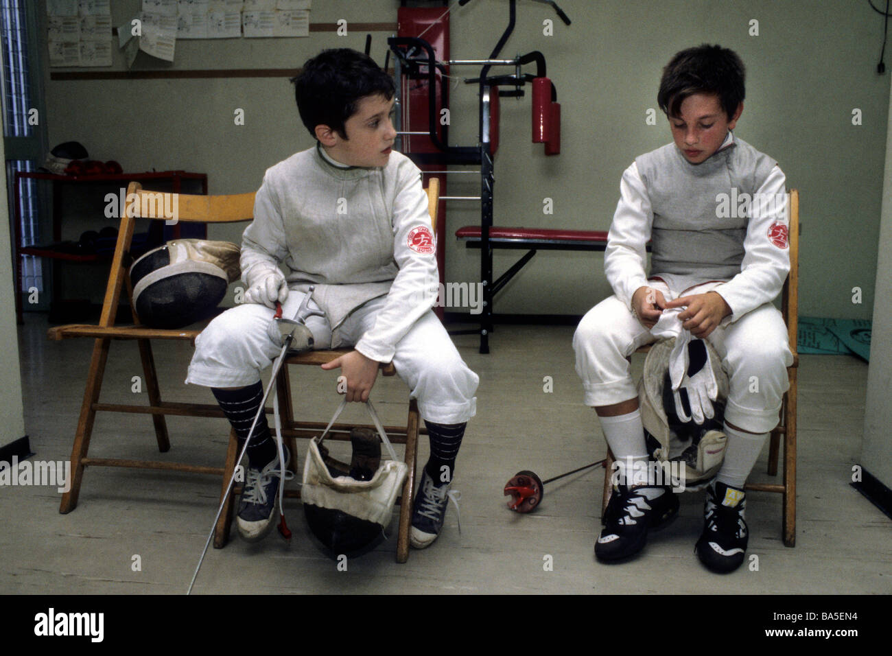 Child fencing hi-res stock photography and images - Alamy