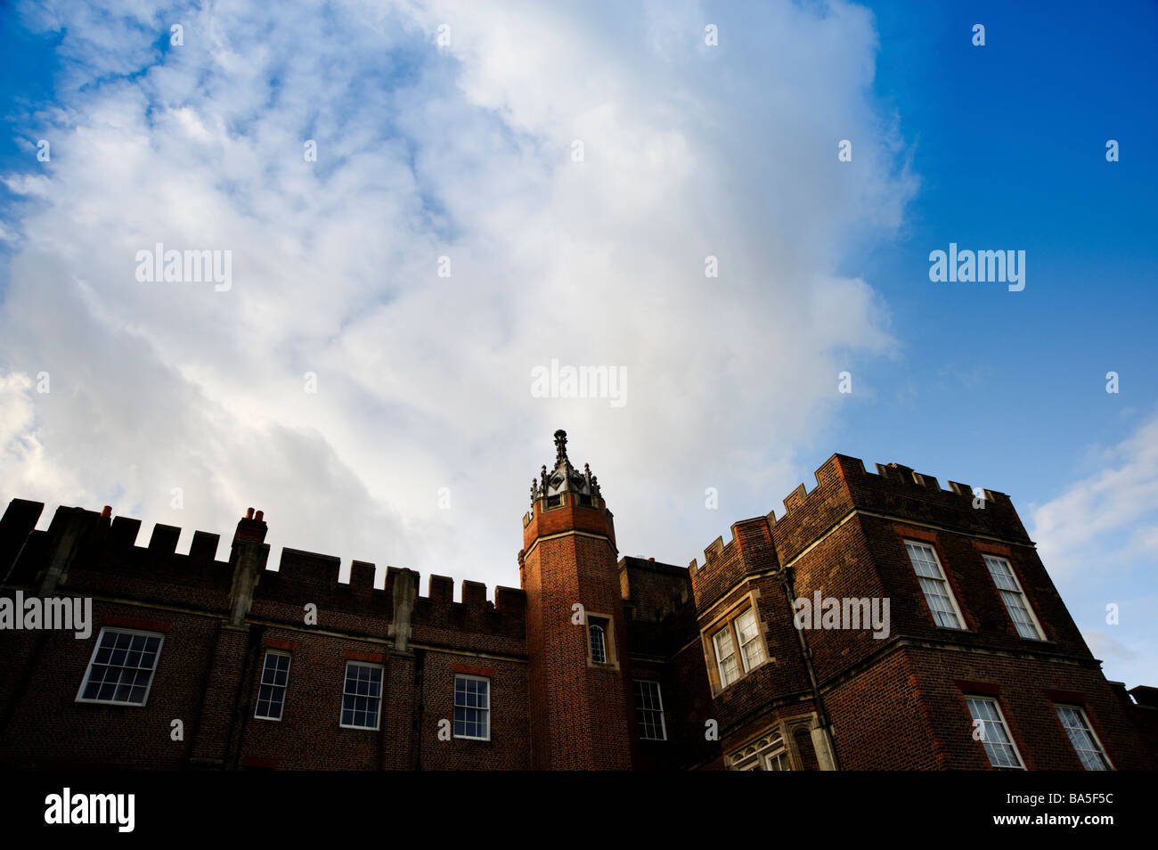 Hampton Court Palace in Surrey Stock Photo - Alamy