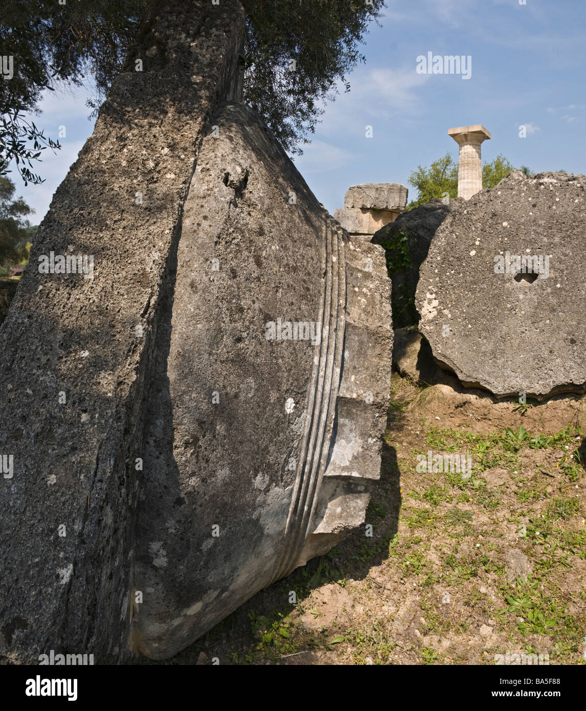Fallen column drums hi-res stock photography and images - Alamy