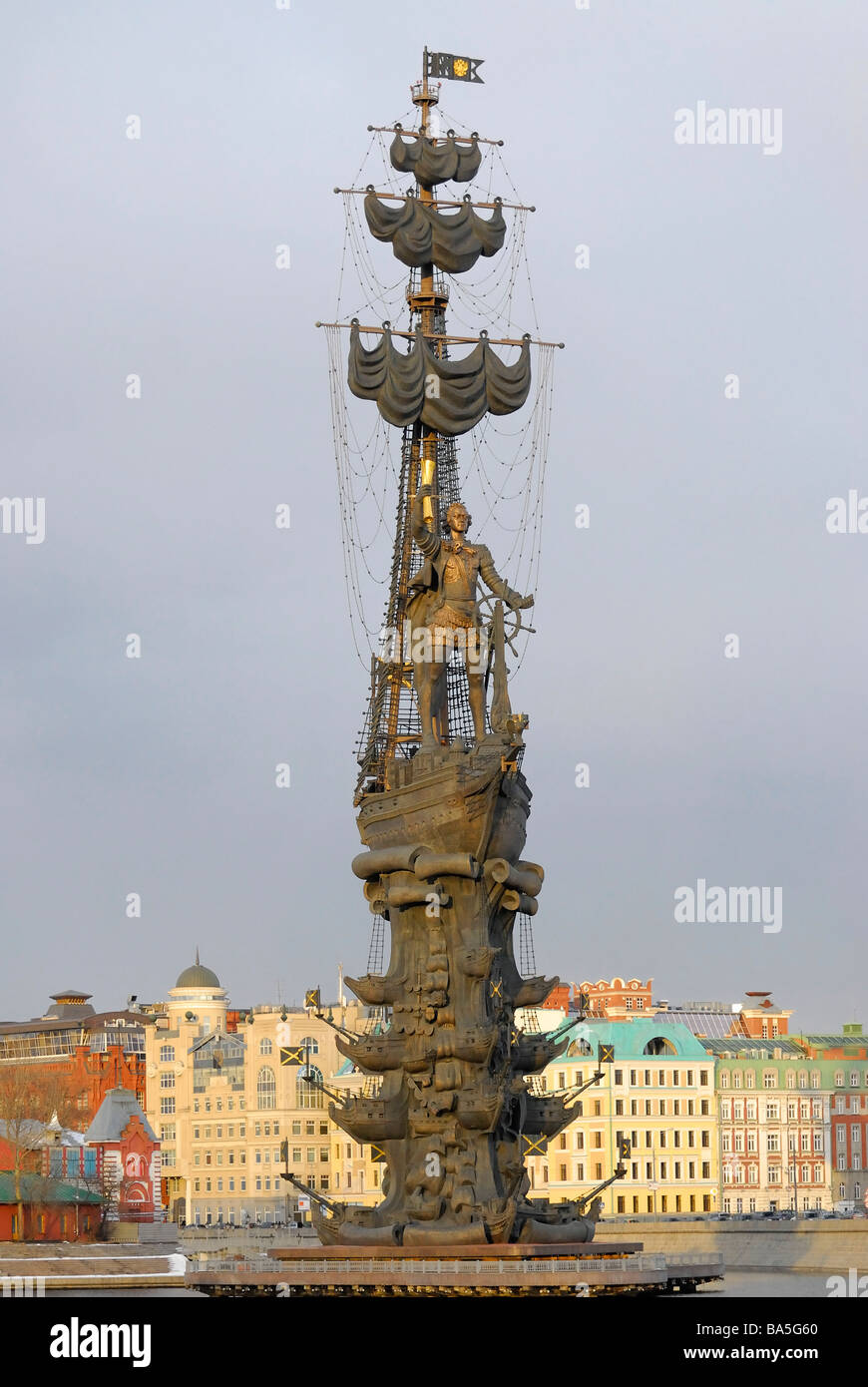 Bronze statue of Russian tsar Peter I in the middle of Moskva river ...