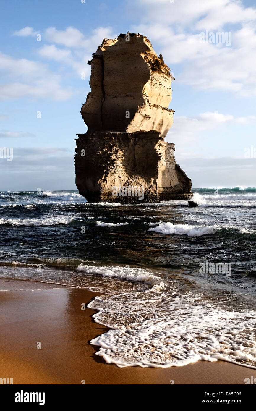 Limestone road hi-res stock photography and images - Alamy