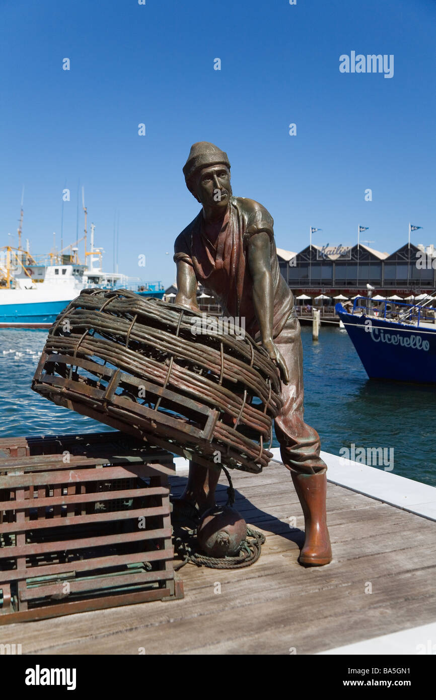 Fishermen statue statues sculpture hi-res stock photography and images ...