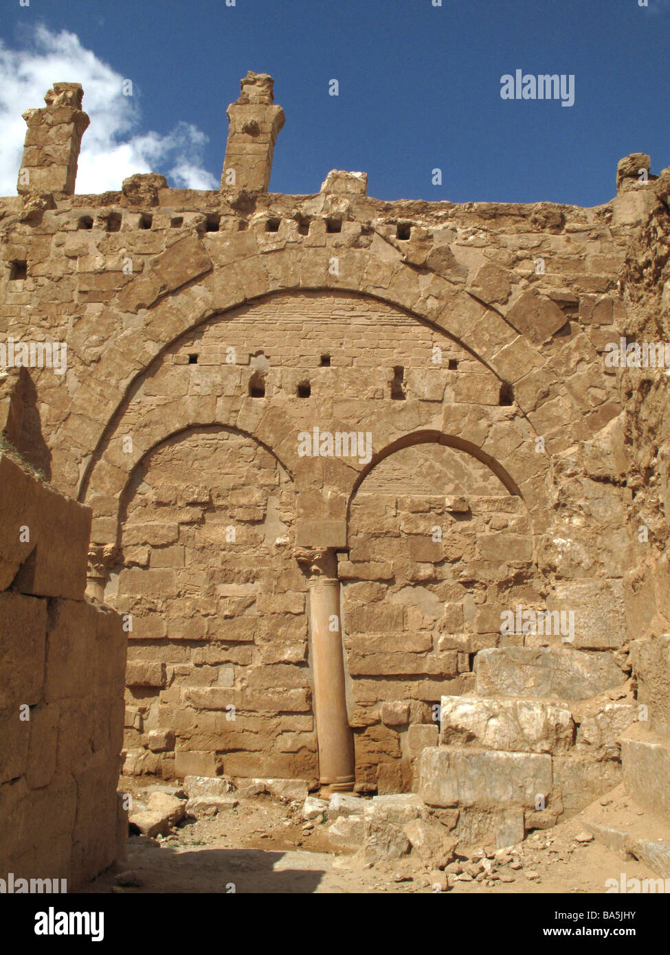 Ruins of Rasafa SYRIA Ruinas de Rasafa SIRIA Stock Photo - Alamy