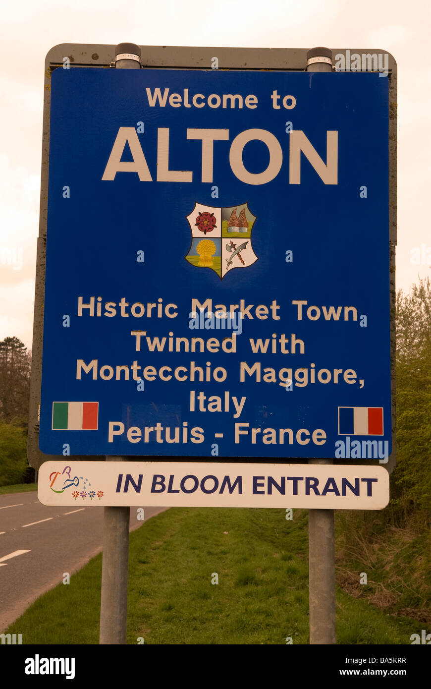 Sign for historic market town of Alton in Hampshire showing its twin ...