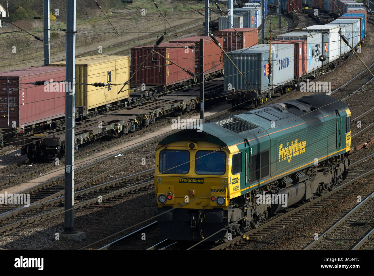 Freightliner class 66 diesel locomotive, Ipswich freight marshalling ...