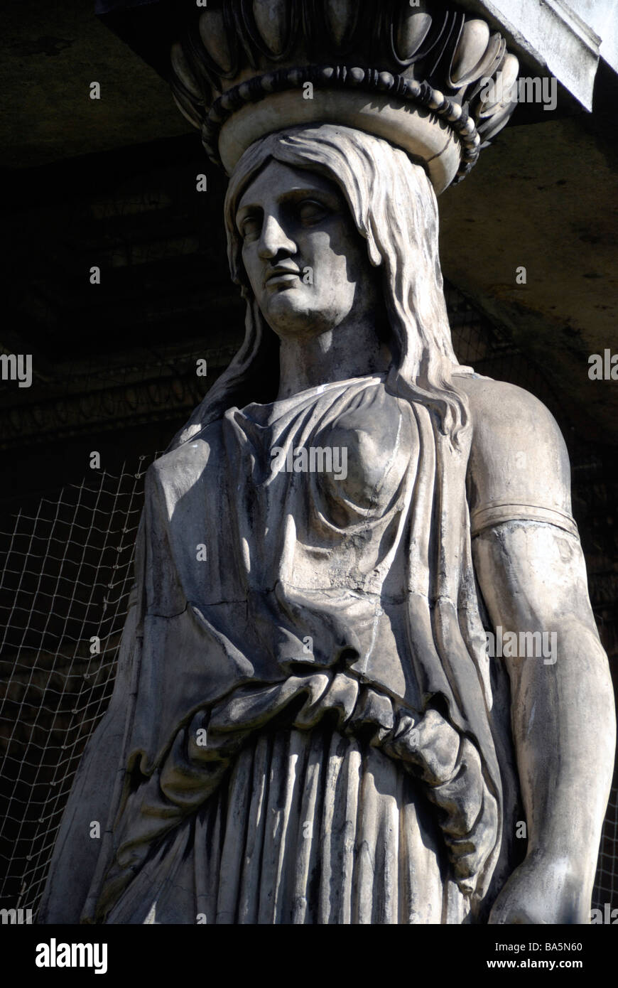 Greek statue woman hi-res stock photography and images - Alamy