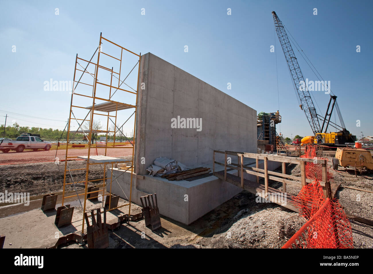 Corps of Engineers Builds Flood Wall to Protect New Orleans Stock Photo ...