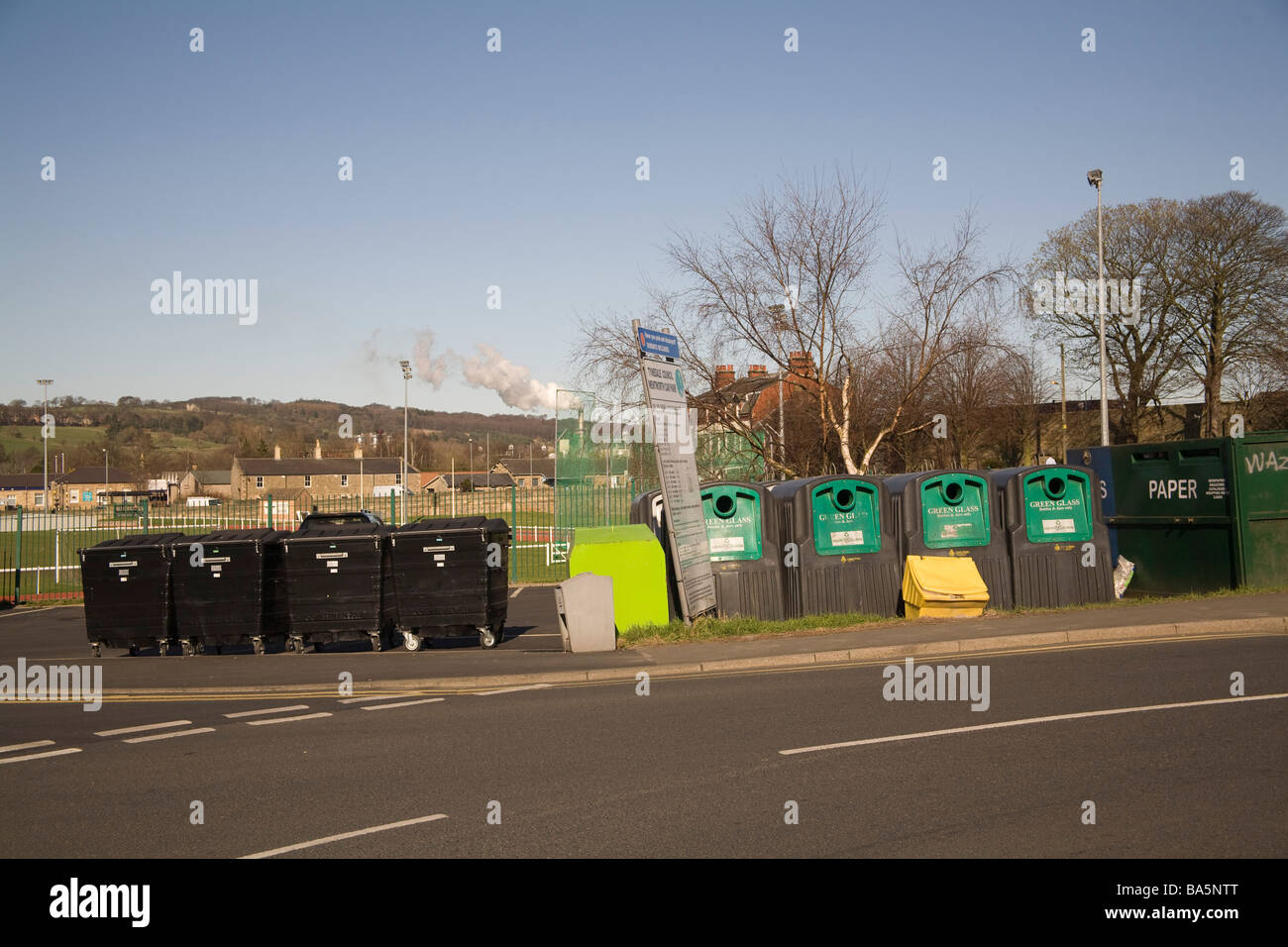 Local council recycling facilities hi-res stock photography and images ...