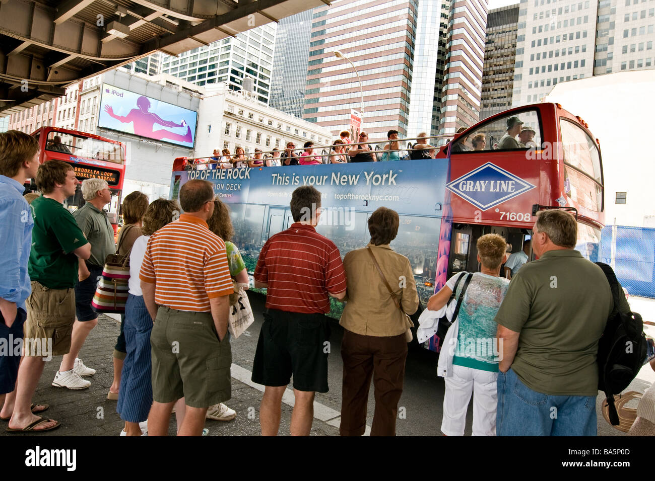 Tour bus with tourists sightseeing Manhattan New York United States of ...