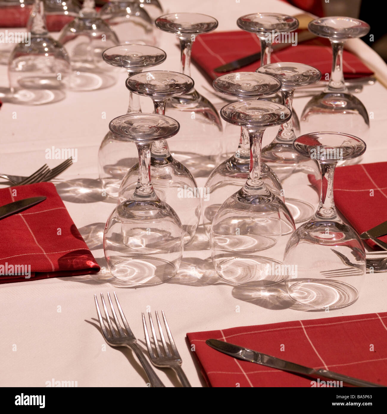 Informal meals hi-res stock photography and images - Alamy