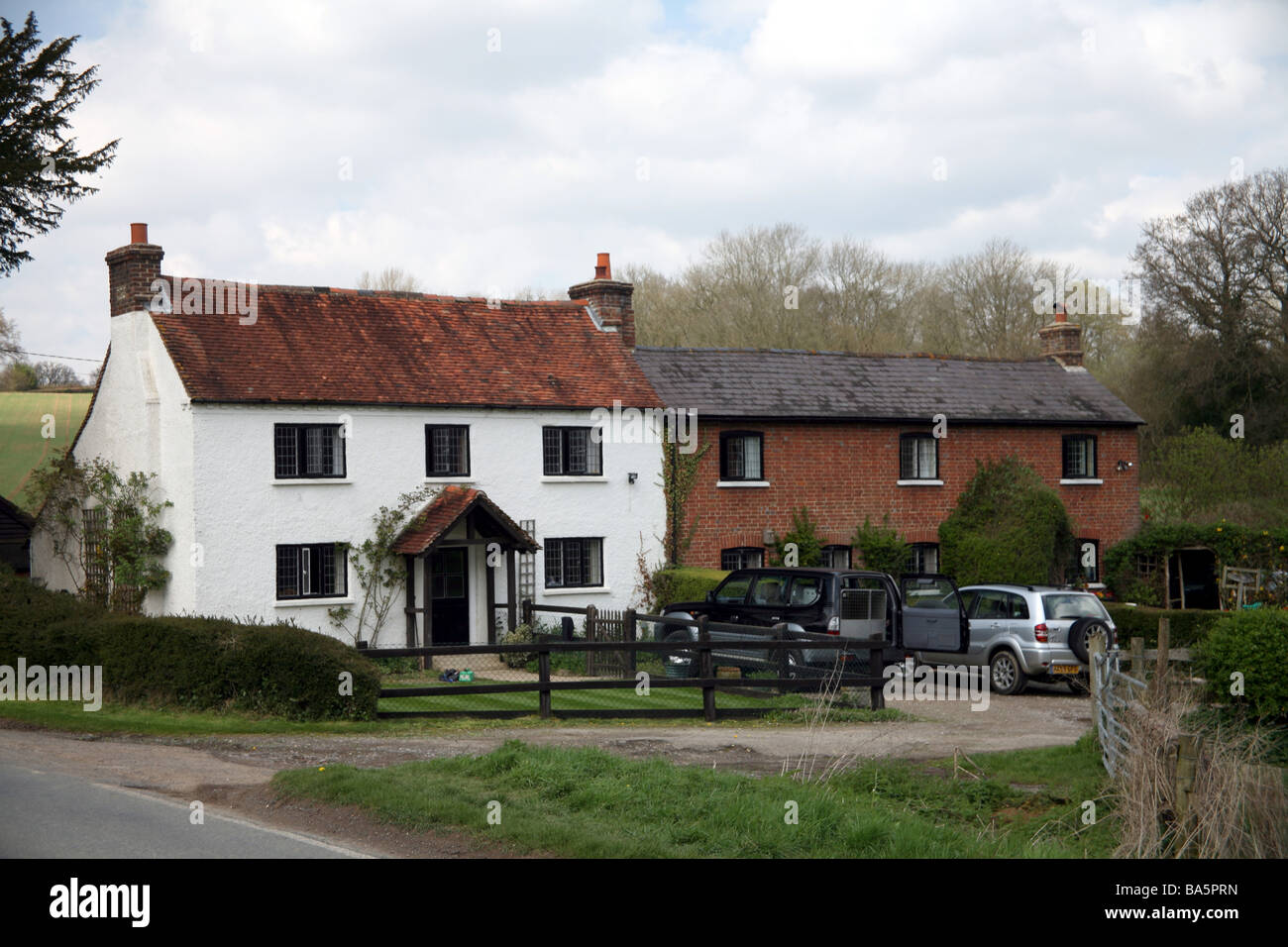 Terrace Country cottages in the village of Balcombe near Ouse Valley ...