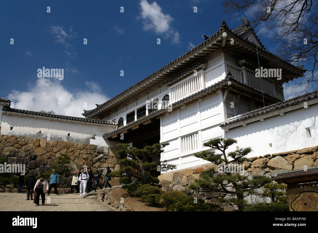 A gatehouse within the walls of Himeji Castle, Himeji, Japan Stock ...