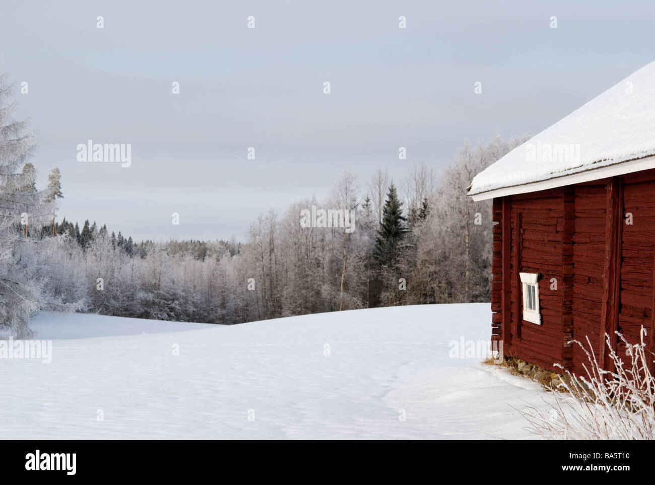 Traditional wooden building hi-res stock photography and images - Alamy