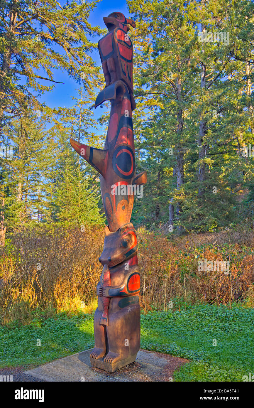 Totem pole native american hi-res stock photography and images - Alamy