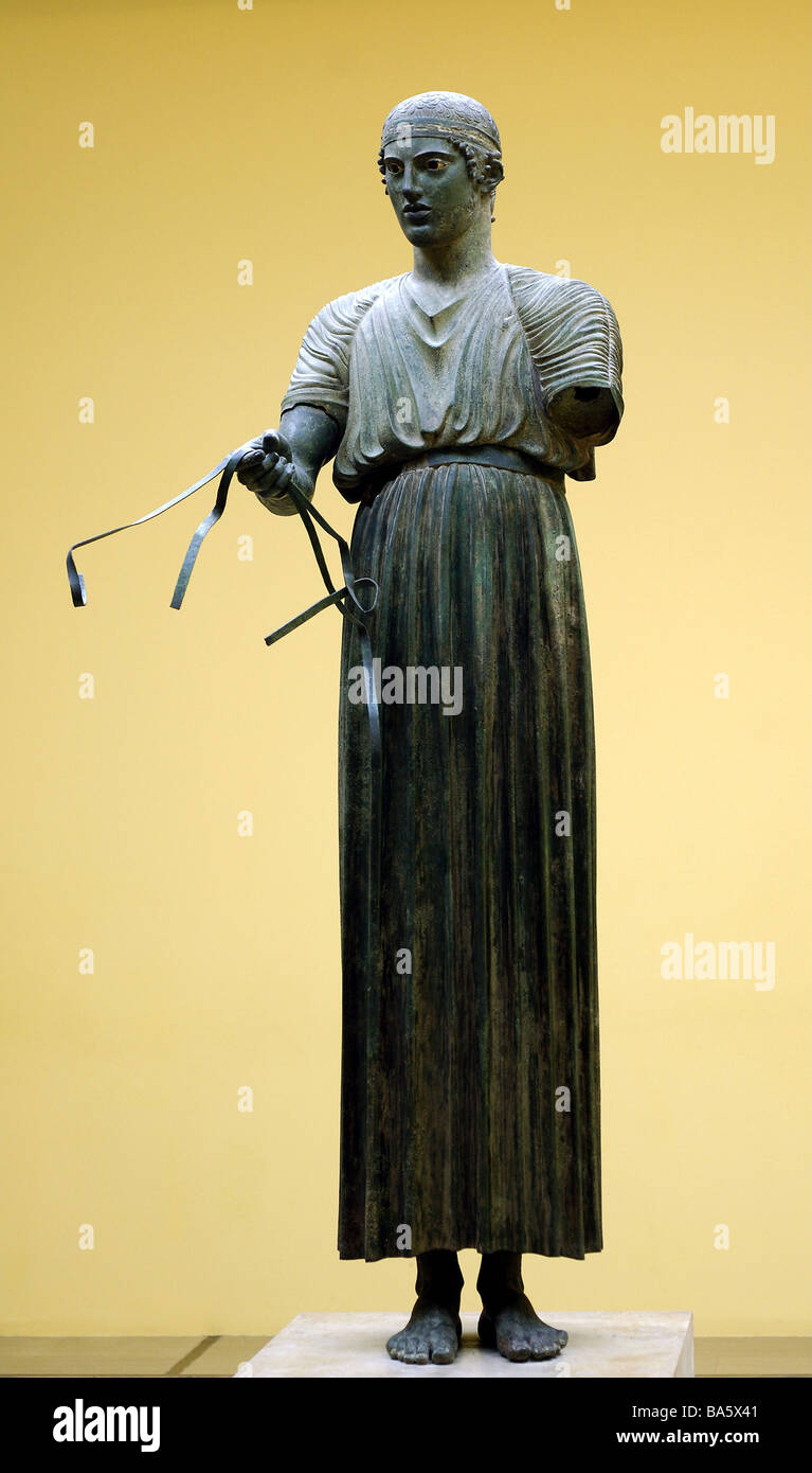 Greece Delphi museum statue "charioteers" series Europe mainland sight ...