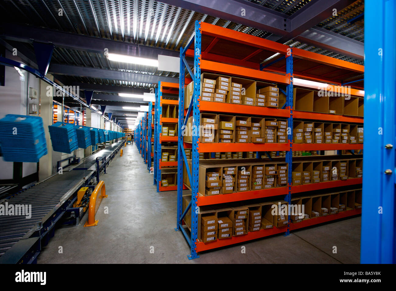Interior view of warehouse Stock Photo - Alamy