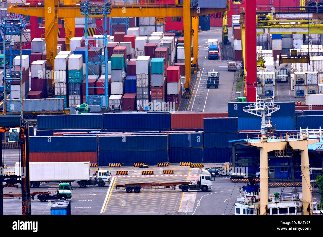 Busy commercial dock Stock Photo - Alamy