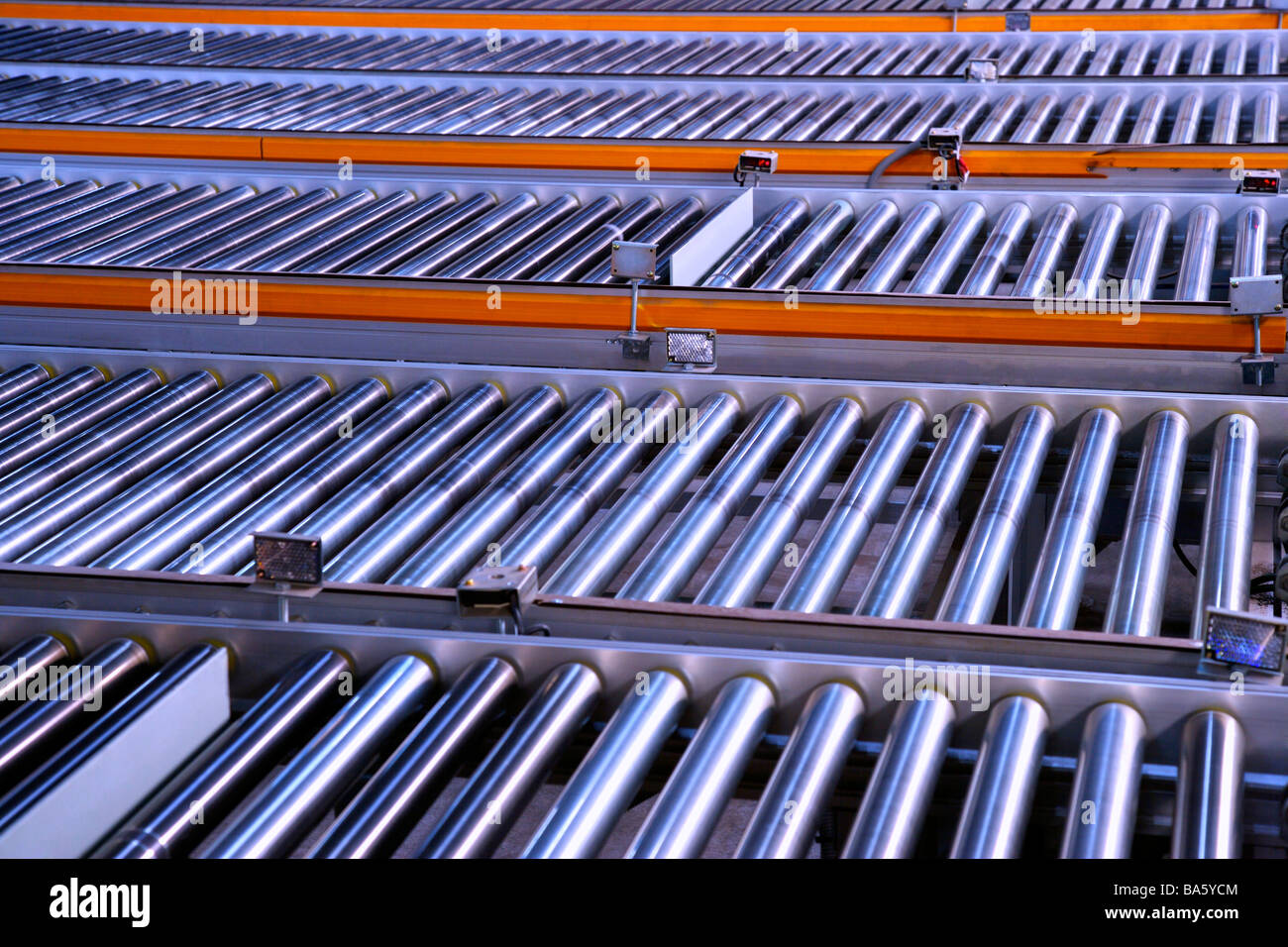 Conveyor belt conveyor belts High Resolution Stock Photography and Images - Alamy