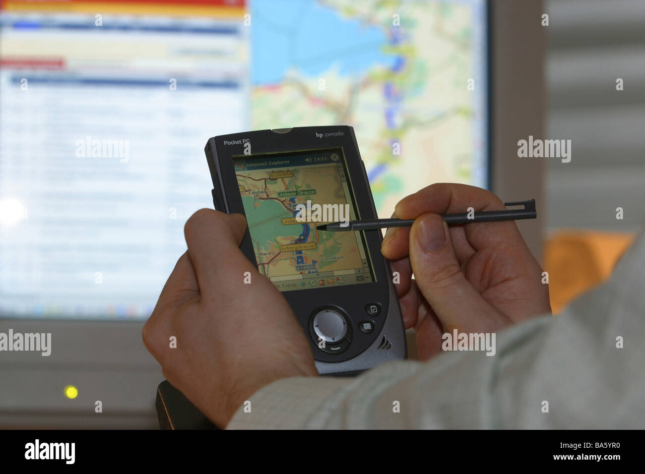 Man navigation-appliance input route-planning Touchpen computers detail ...