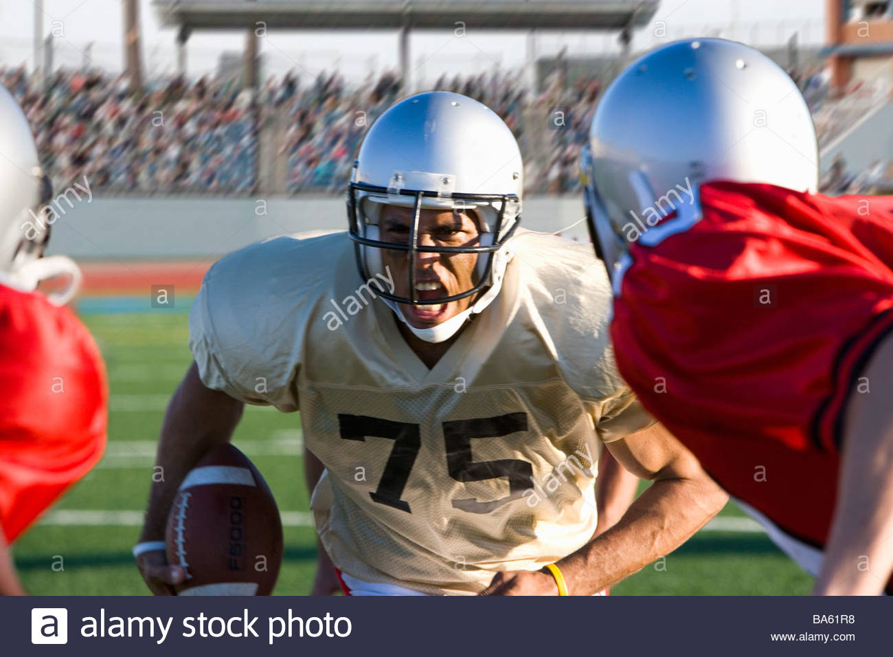 Football Lineman Stock Photos & Football Lineman Stock Images - Alamy