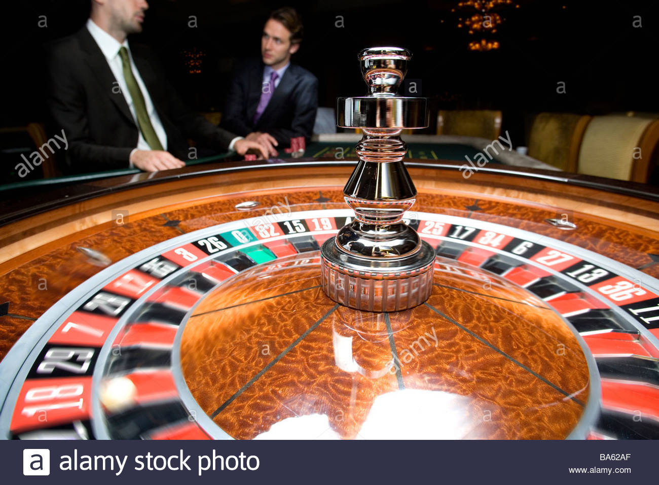 Roulette Wheel Horizontal Stock Photos & Roulette Wheel Horizontal ...