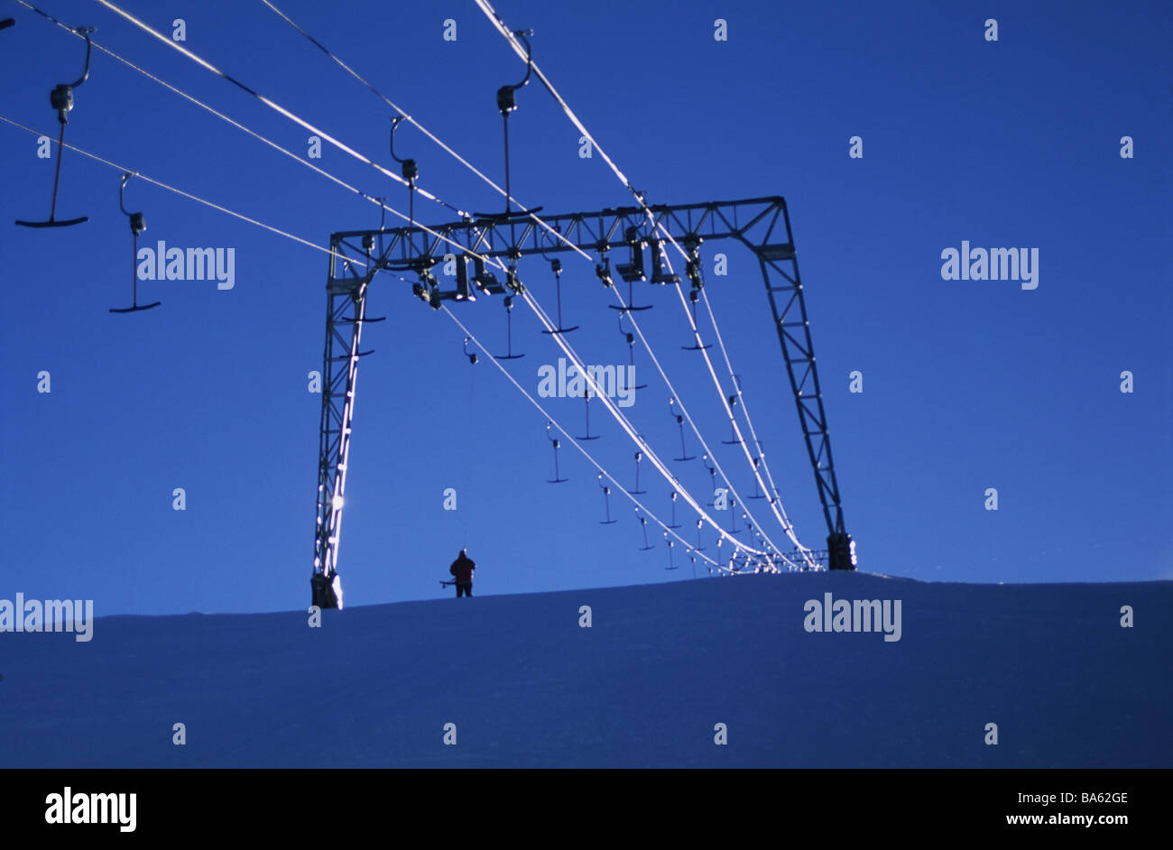 Ski-area T-bar lift skiers back-opinion winter-sport-area ski-track ...