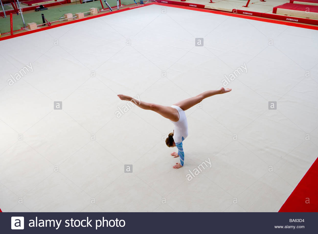 Gymnastics Routine Stock Photos & Gymnastics Routine Stock Images - Alamy