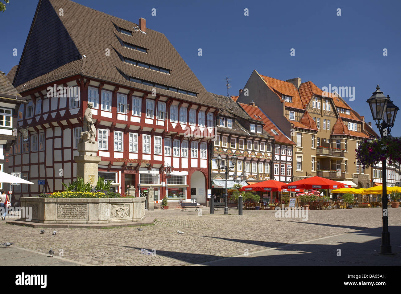 Germany Lower Saxony Einbeck market place column monument street-cafe ...