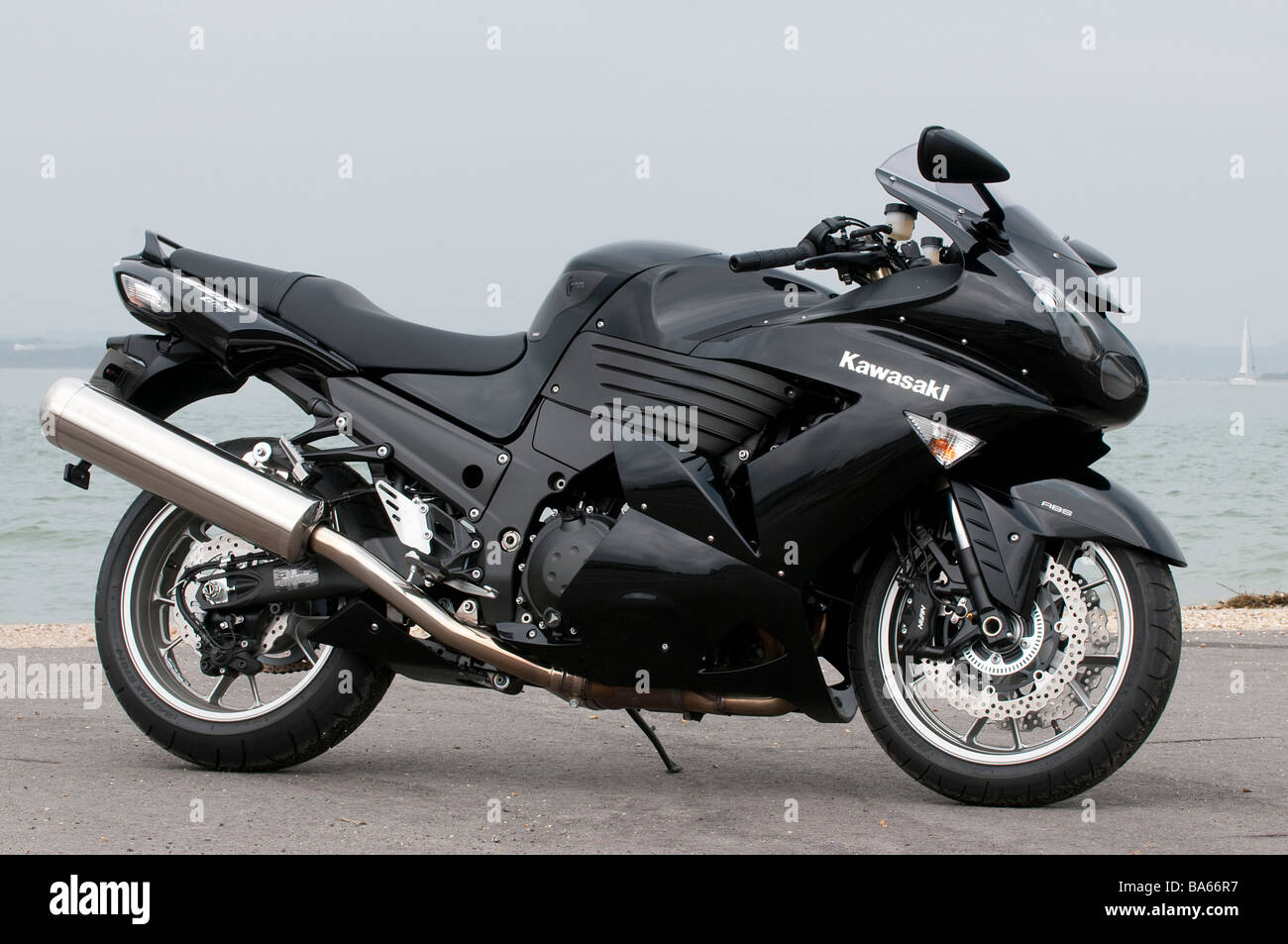 Kawasaki ZZR 1400 Stock Photo - Alamy Kawasaki ZZR 1400 Stock Photo - Alamy