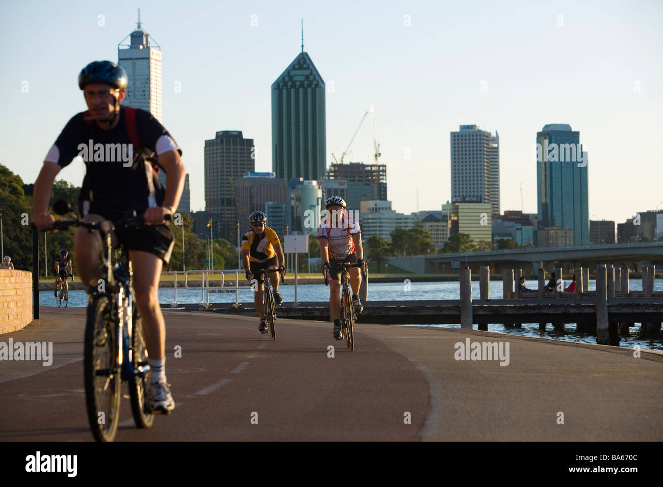 Perth riverside cycle path hi-res stock photography and images - Alamy