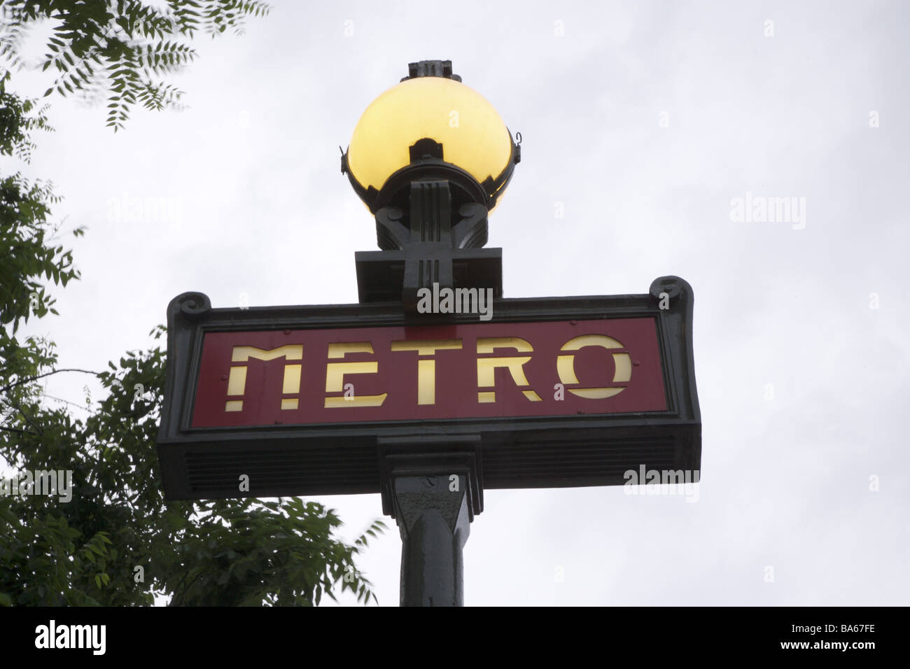 Metro Sign at Paris Stock Photo - Alamy