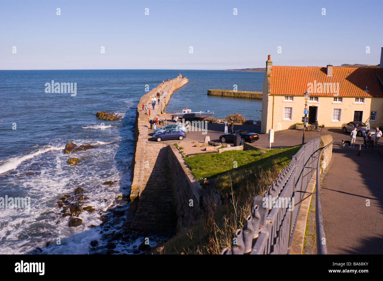Tourism in fife scotland hi-res stock photography and images - Alamy