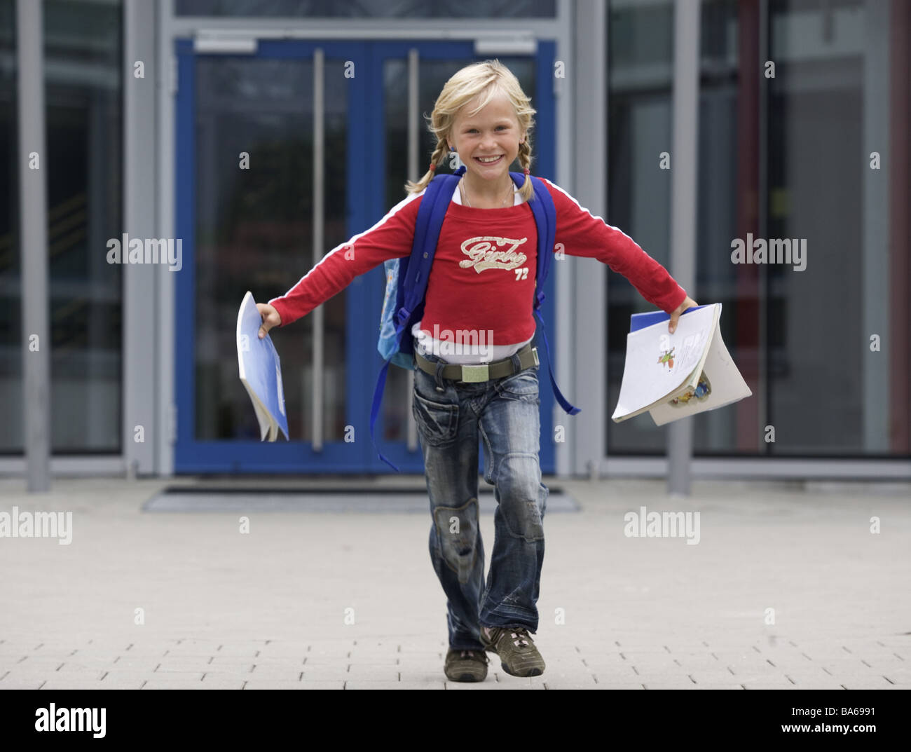 Poor carries hi-res stock photography and images - Alamy