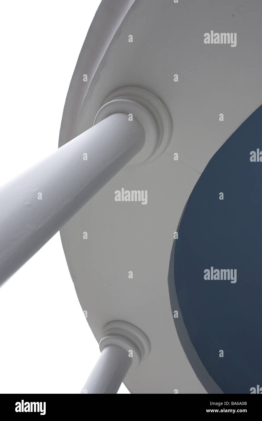 Round columns hi-res stock photography and images - Alamy