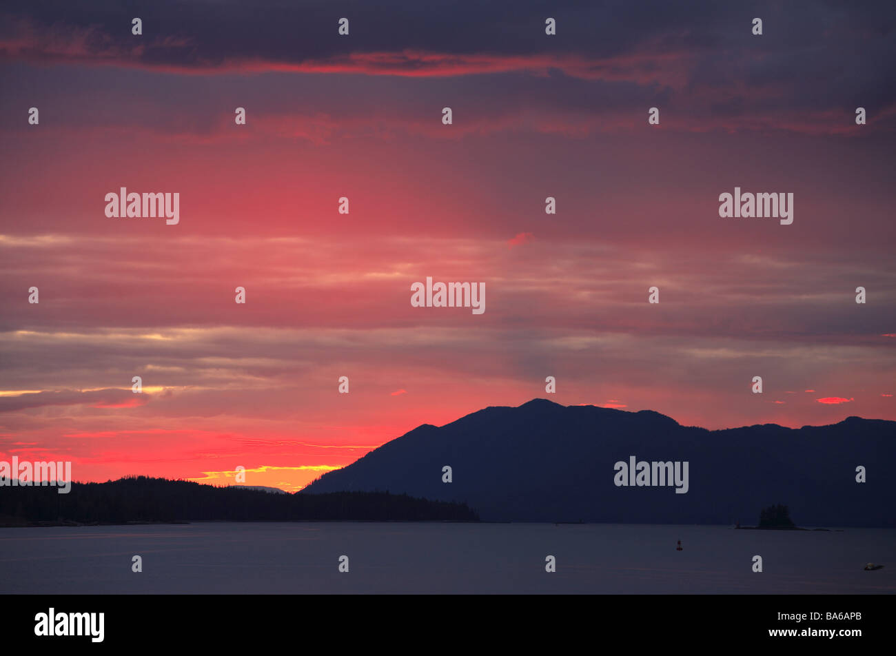 USA Alaska Alexander-archipelago Gastineau Channel silhouette coast ...