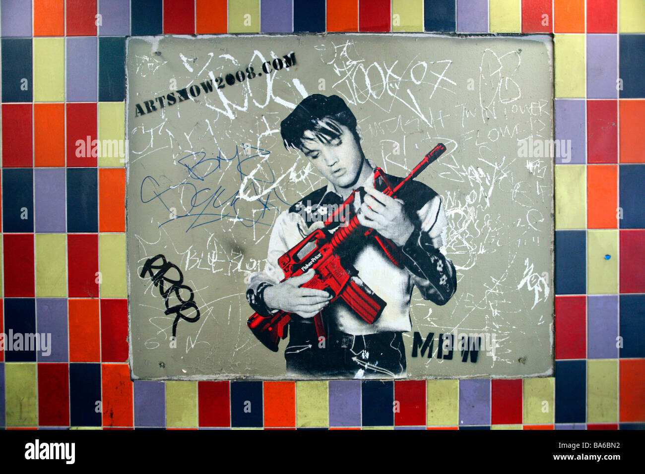 Ak47 gun hi-res stock photography and images - Alamy