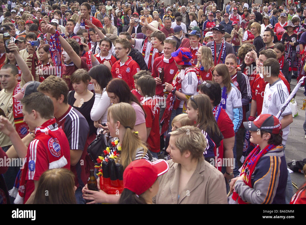 Crowd football-fans cheerfully no models release no property release ...