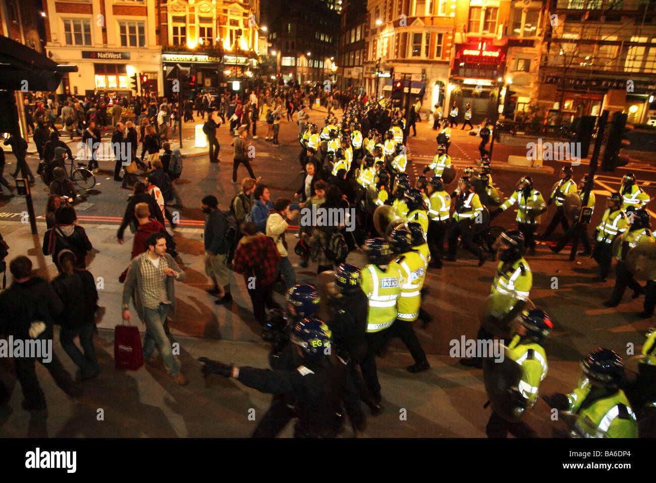 Police is forcefully dispersing people at the G20 demonstration in ...