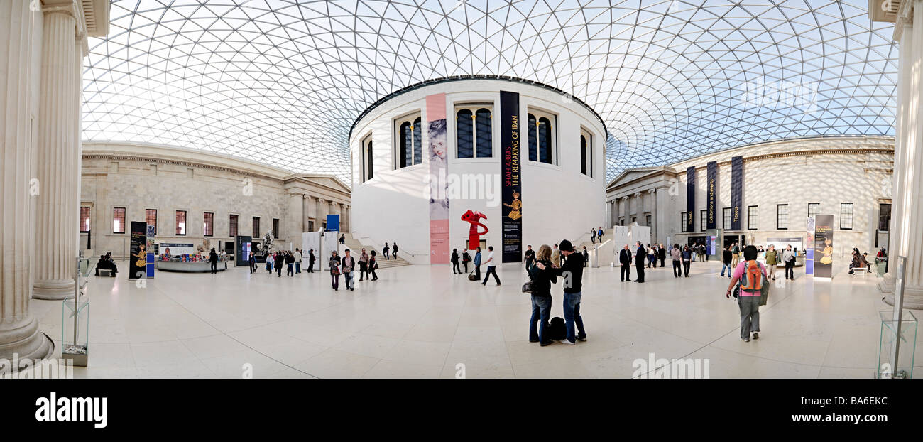 Panoramic shot of the interior of the great hall of the British Museum ...
