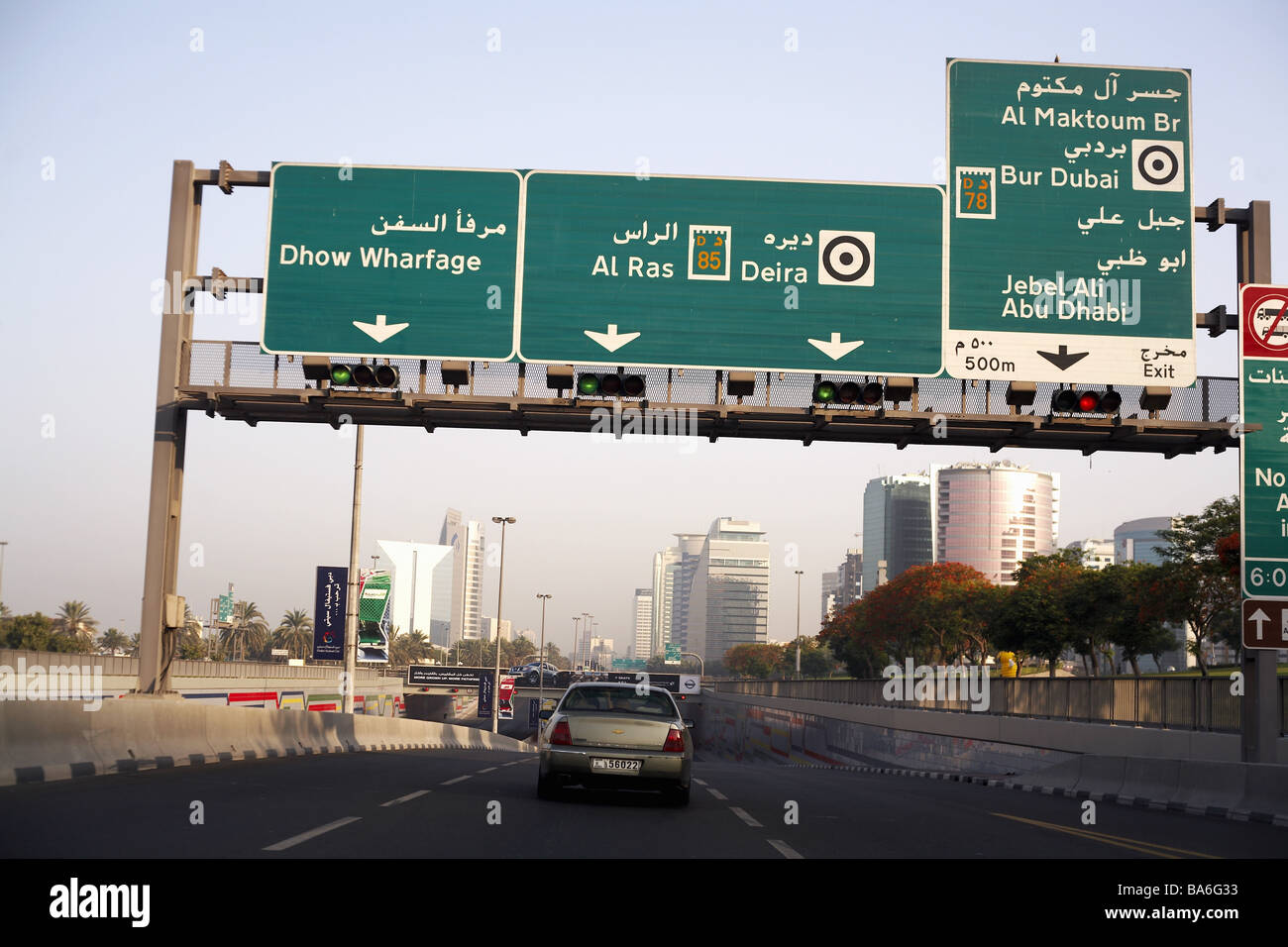 Dubai direction signs hi-res stock photography and images - Alamy