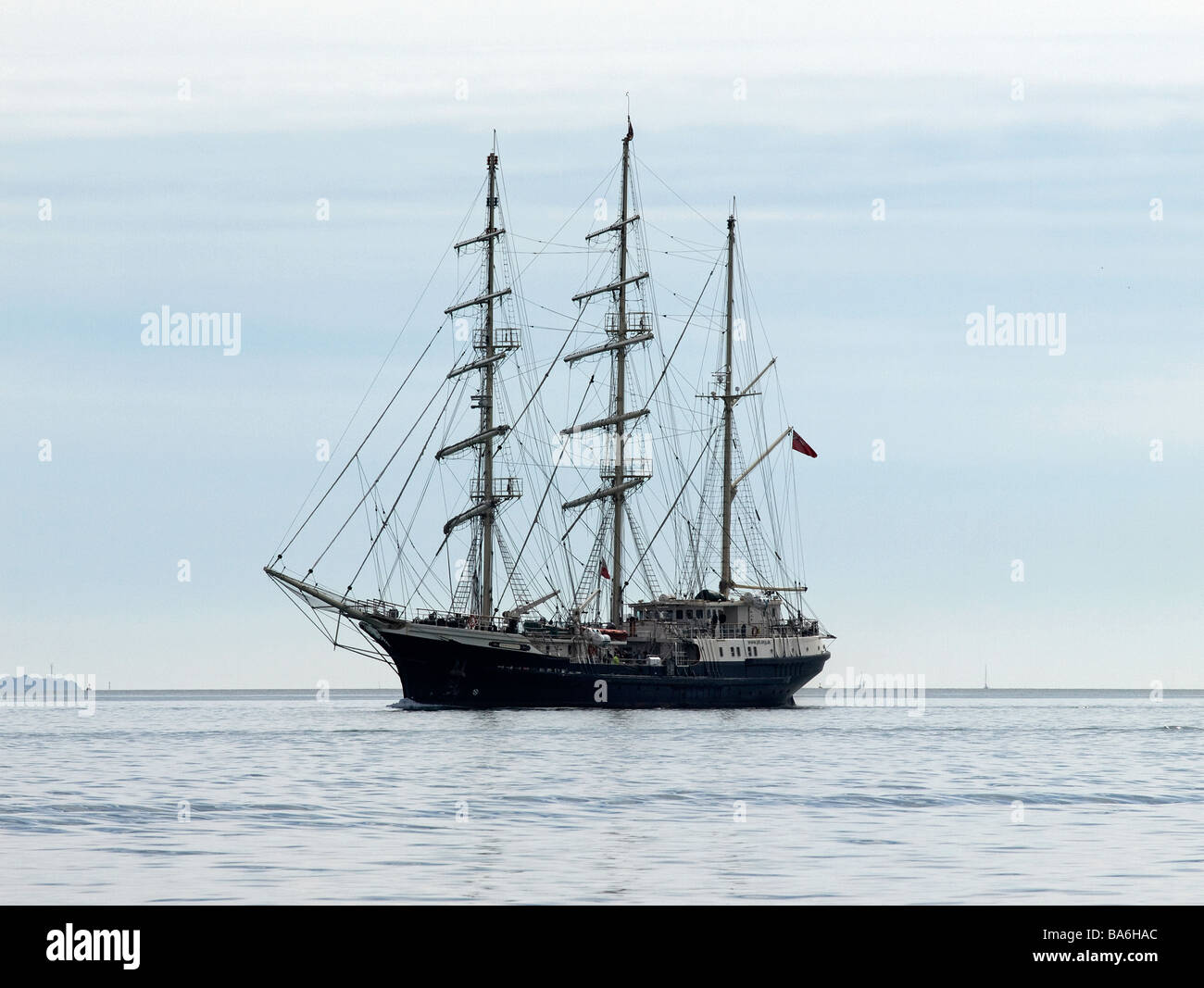 Tall ship Tenacious heading for Southampton UK Stock Photo - Alamy