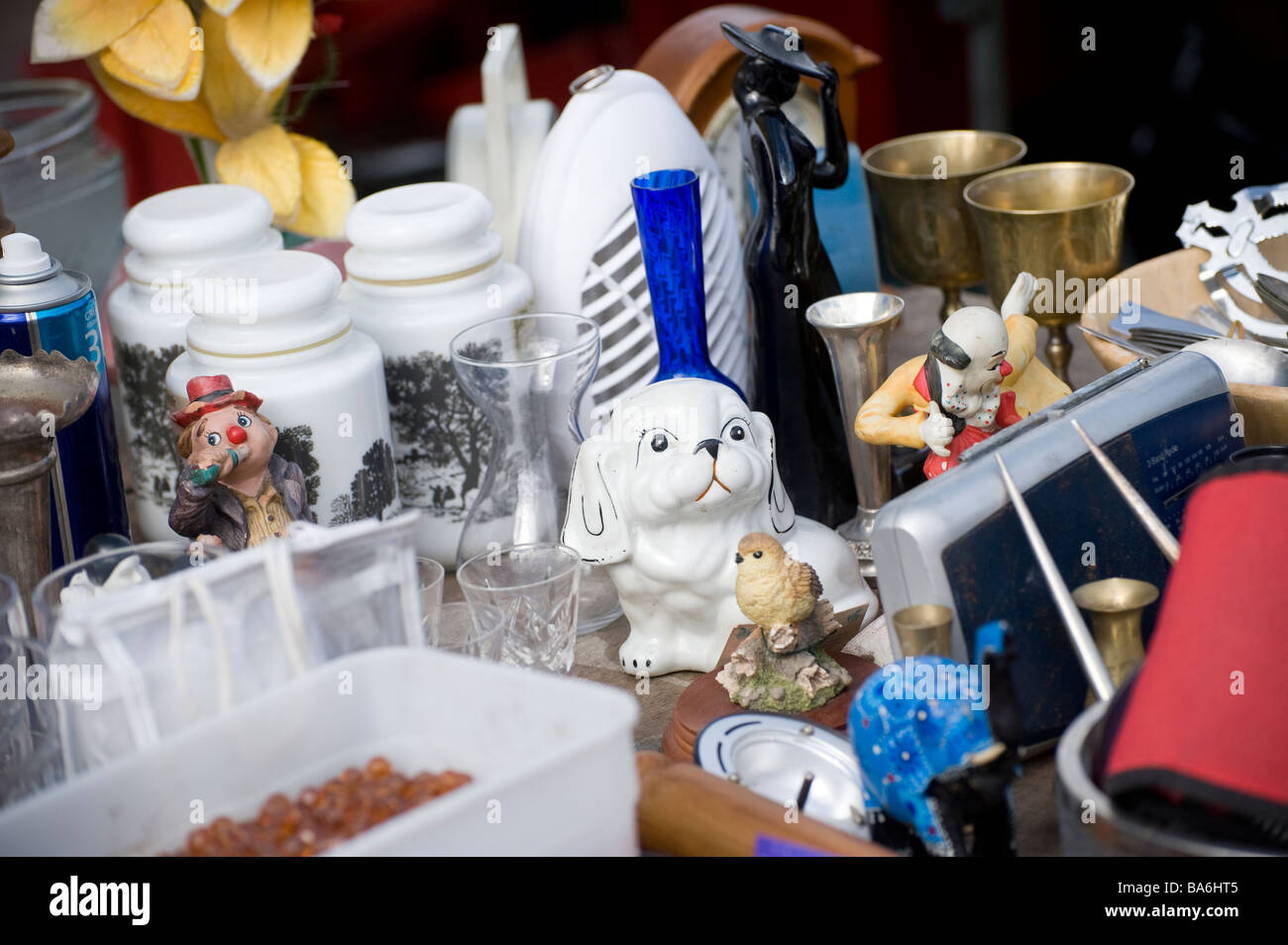 Bric brac stall in hi-res stock photography and images - Alamy