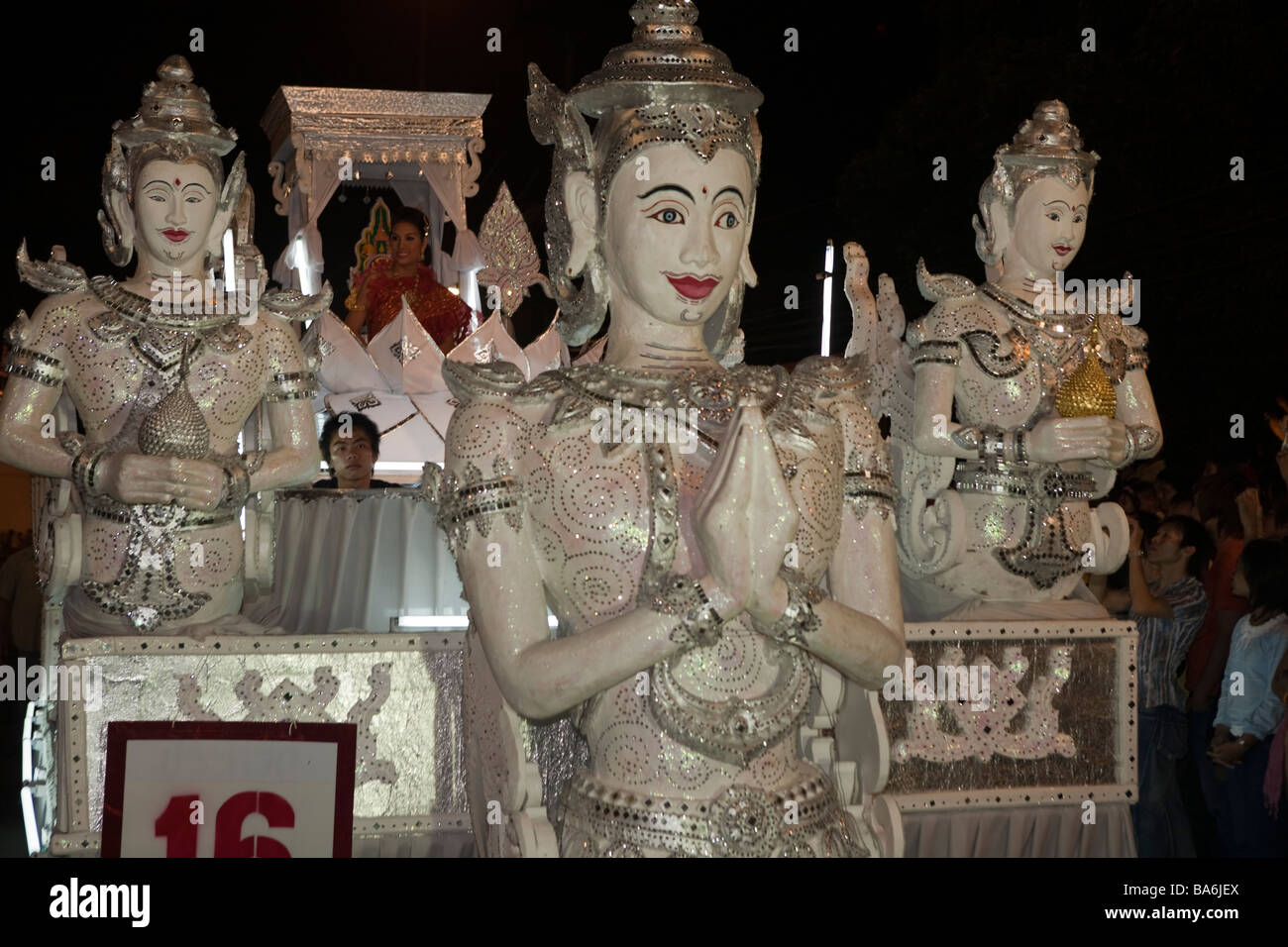 Loy Krathong, Yee Peng, Yie Ping or Yi Peng Festival Chiang Mai ...